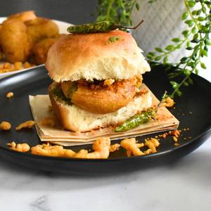 Order Food Online from Patti Vadapav in Sadhu Vasvani Road, Rajkot | Swiggy