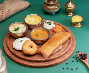 Order Food Online from Veetu Saapadu By Madhampatty Pakashala in OMR ...