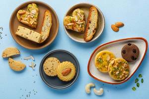 Om Sweets & Snacks in Jail Road Delhi | Order Food Online | Swiggy