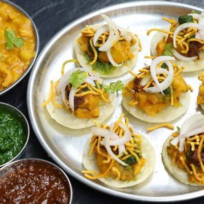 Mehul's aloopuri khawsa and fastfood in Citylight Surat | Order Food ...