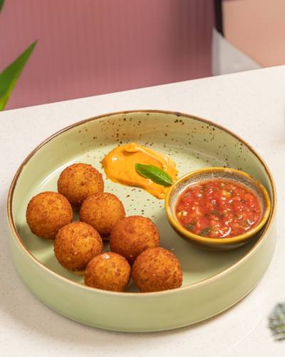 The Messy Door Cafe in Navrangpura Ahmedabad | Order Food Online | Swiggy