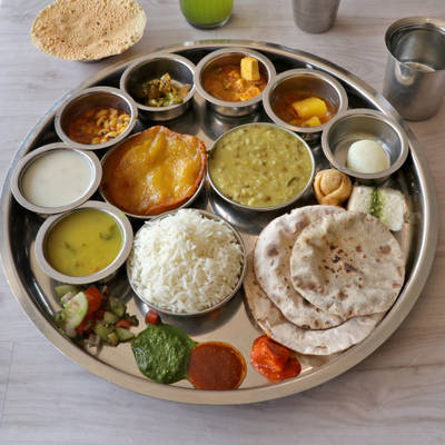 Navratna Raghav in Mount Road Nagpur | Order Food Online | Swiggy