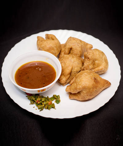 Munna Samosa in Nandlal Chawraha Kanpur | Order Food Online | Swiggy