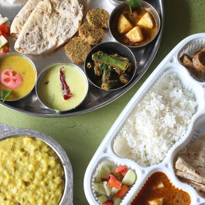 Sri Murlidhar Veg Thali in Narayan Peth Pune | Order Food Online | Swiggy